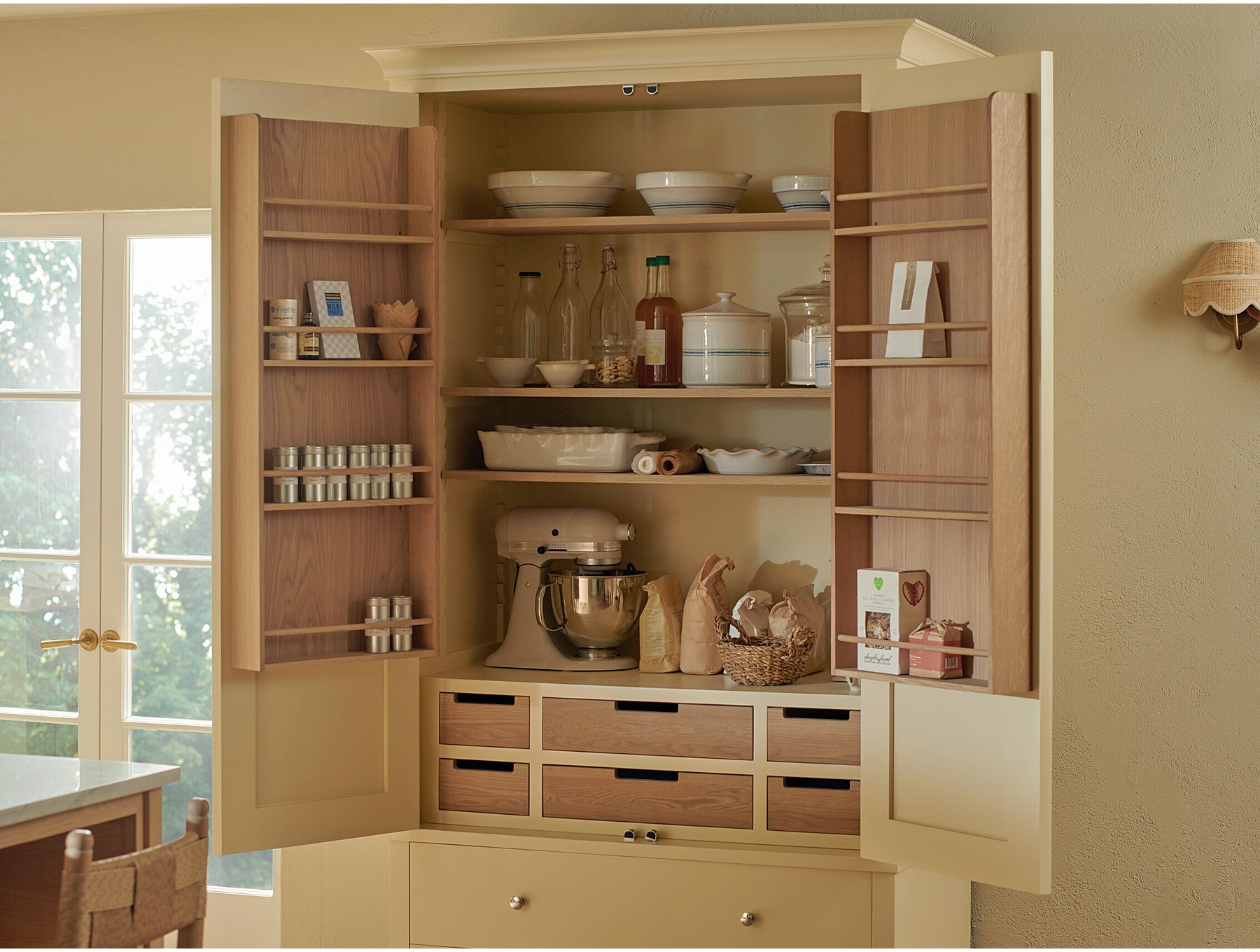 Neptune | Suffolk Shaker-Style Kitchen Larder | Holloways