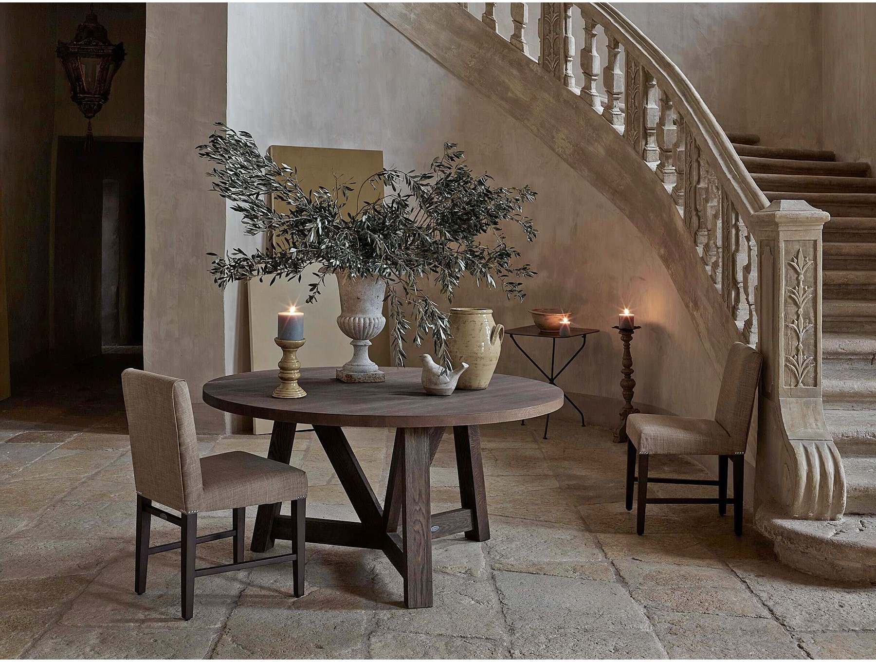 Neptune Ex-Display Sale| Arundel Round Dining Table | Holloways