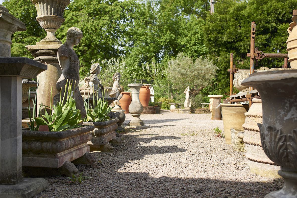 How to create instant impact with small garden furniture sets, benches ...